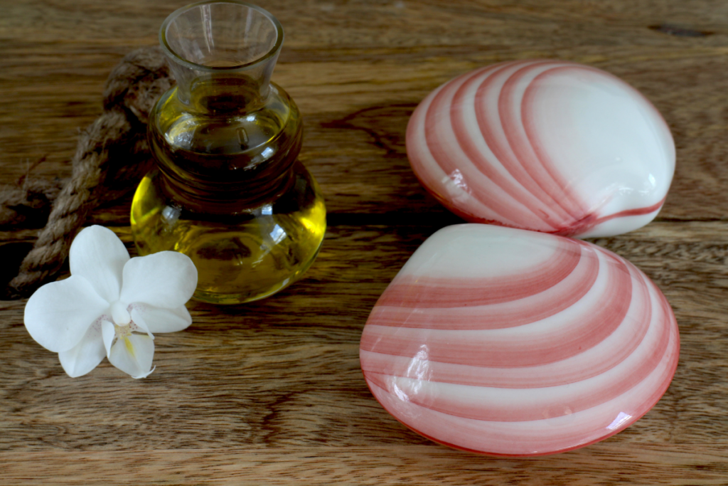 Lava Shell Massage - Therapiezentrum | Ina Koshin